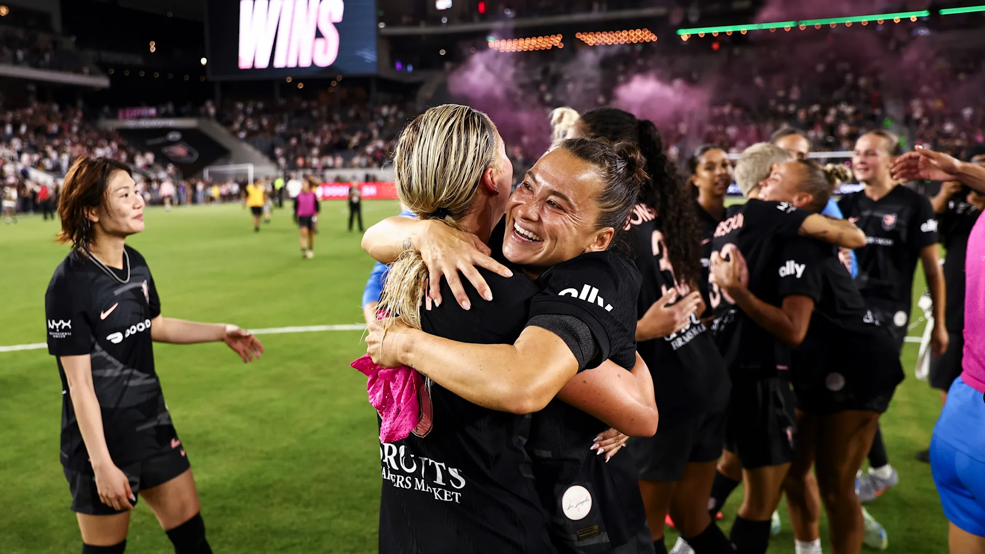 Angel City captain Ali Riley announces retirement after 2025 season ...
