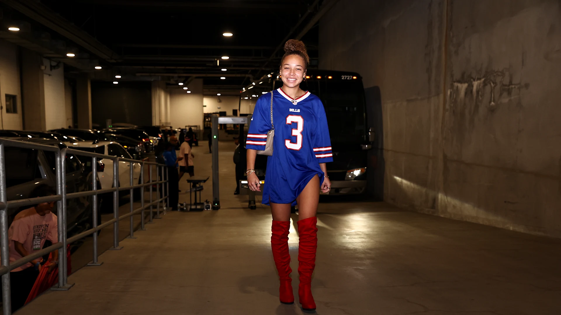 Angel City’s Savy King rocks signed Damar Hamlin jersey in special NWSL ...