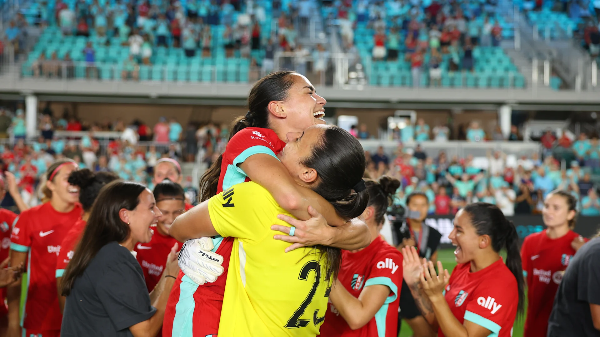 KC, Baby! Current celebrate first NWSL Shield presented by CarMax ...
